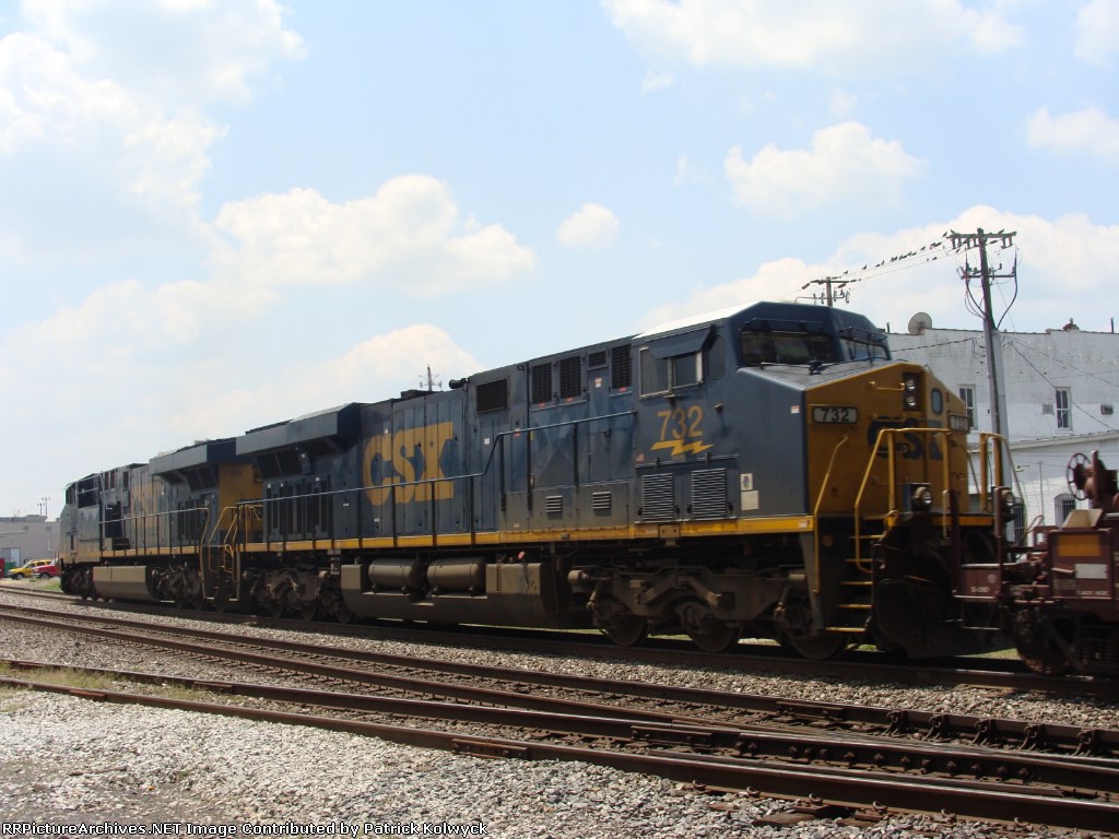 CSX 732